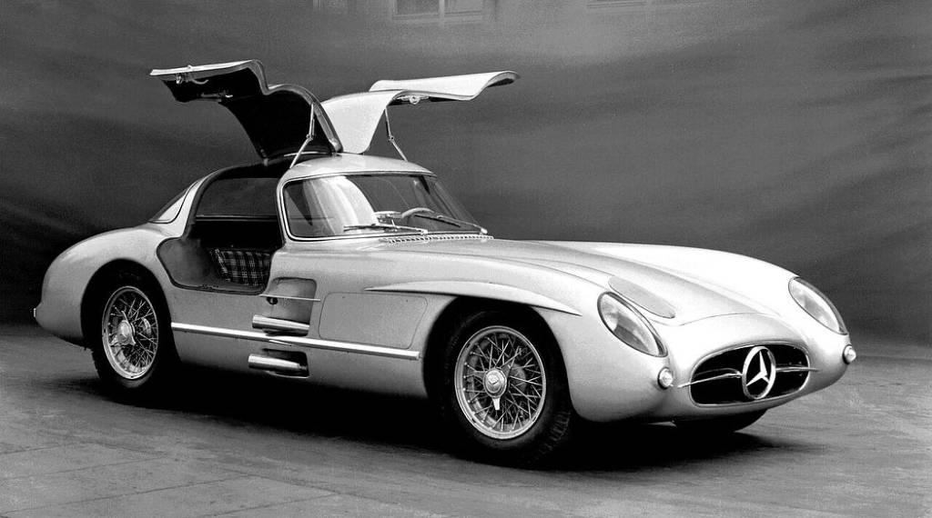 The Timeless Elegance of the Mercedes-Benz 300 SLR – SIGNAL GROUP